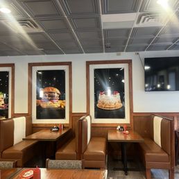 UNIVERSITY DINER - Updated August 2025 - 17 Photos - 3802 Samet Dr ...