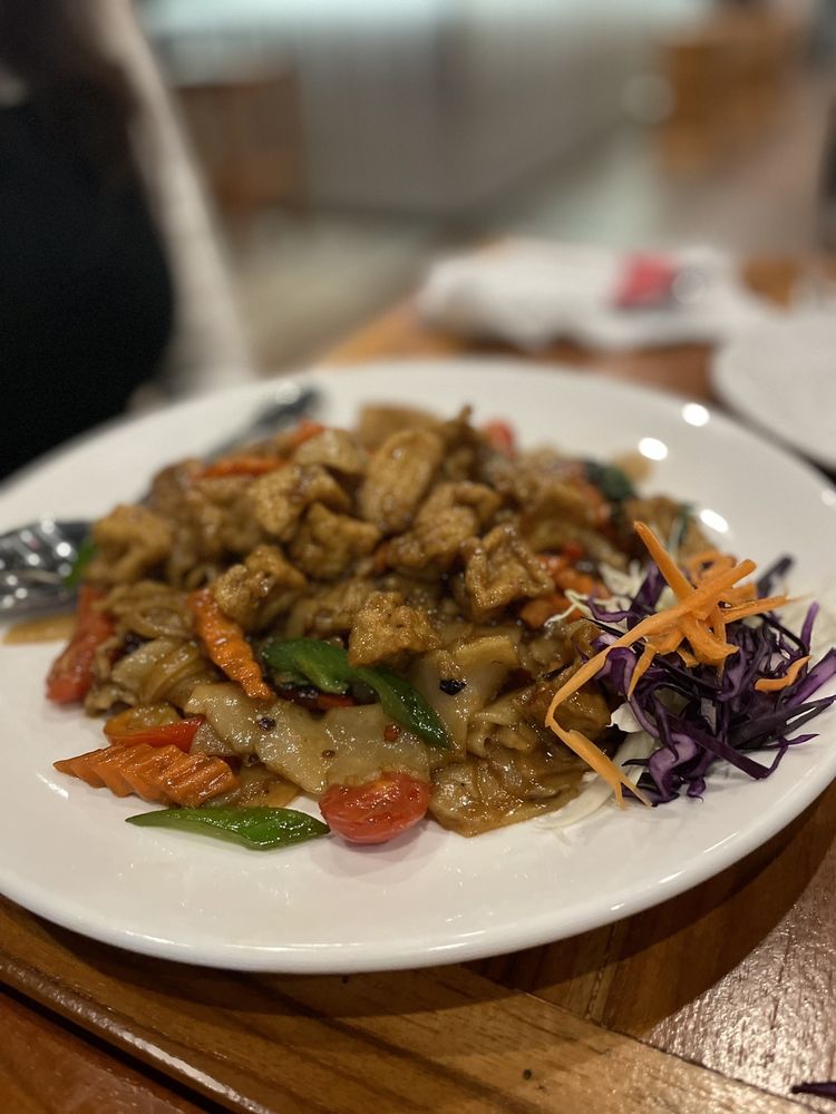 SAAO THAI & SUSHI - Updated January 2025 - 108 Photos & 69 Reviews ...