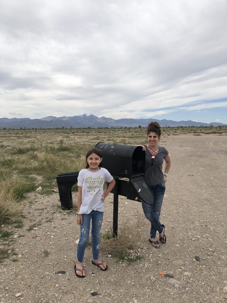 THE BLACK MAILBOX - 29 Photos & 14 Reviews - 1 Mailbox Rd, Rachel ...