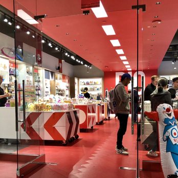 PIQ - Updated October 2025 - 19 Photos - 347 10th Ave, New York, New ...