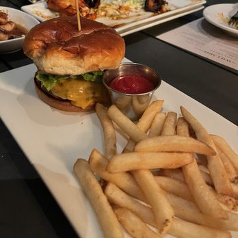 THE WILLARD ROOFTOP LOUNGE - Updated May 2025 - 287 Photos & 102 ...