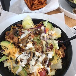 CHAPPS BURGERS - Updated May 2025 - 121 Photos & 154 Reviews - 2045 N ...