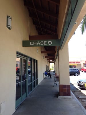 CHASE BANK - Updated October 2025 - 18 Reviews - 2086 Foothill Blvd, La ...