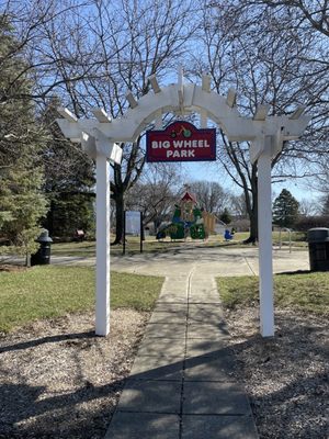 HERITAGE MEADOWS PARK - Updated January 2026 - 28 Photos - 11233 ...