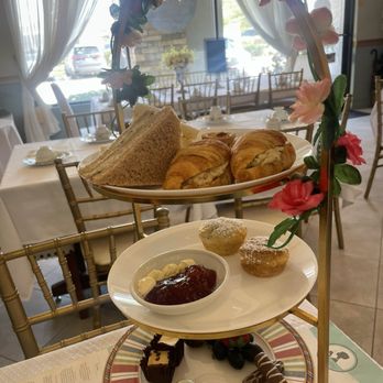 TEALICIOUS TEA HOUSE & CATERING - Updated December 2025 - 204 Photos ...