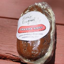SNAPPY DOGS - Updated July 2025 - 56 Photos & 129 Reviews - 61 Main St ...