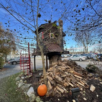 THE TREE HOUSE TAVERN & BISTRO - Updated March 2025 - 1833 Photos & 866 ...