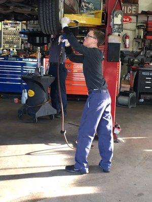 BOB DAVIS AUTO REPAIR - Updated October 2025 - 38 Reviews - 1801 N ...