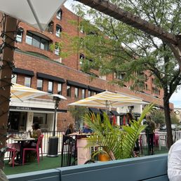 220 MERRILL - Updated July 2025 - 1088 Photos & 762 Reviews - 220 E ...