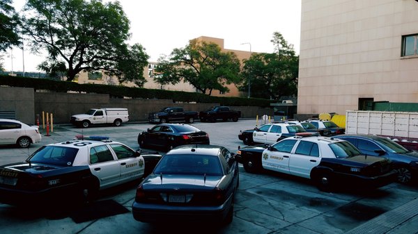 KENNETH HAHN HALL OF ADMINISTRATION - Updated December 2025 - 55 Photos ...