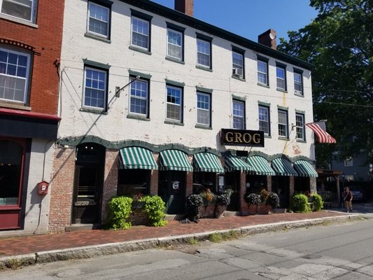 GROG RESTAURANT - Updated September 2025 - 165 Photos & 407 Reviews ...