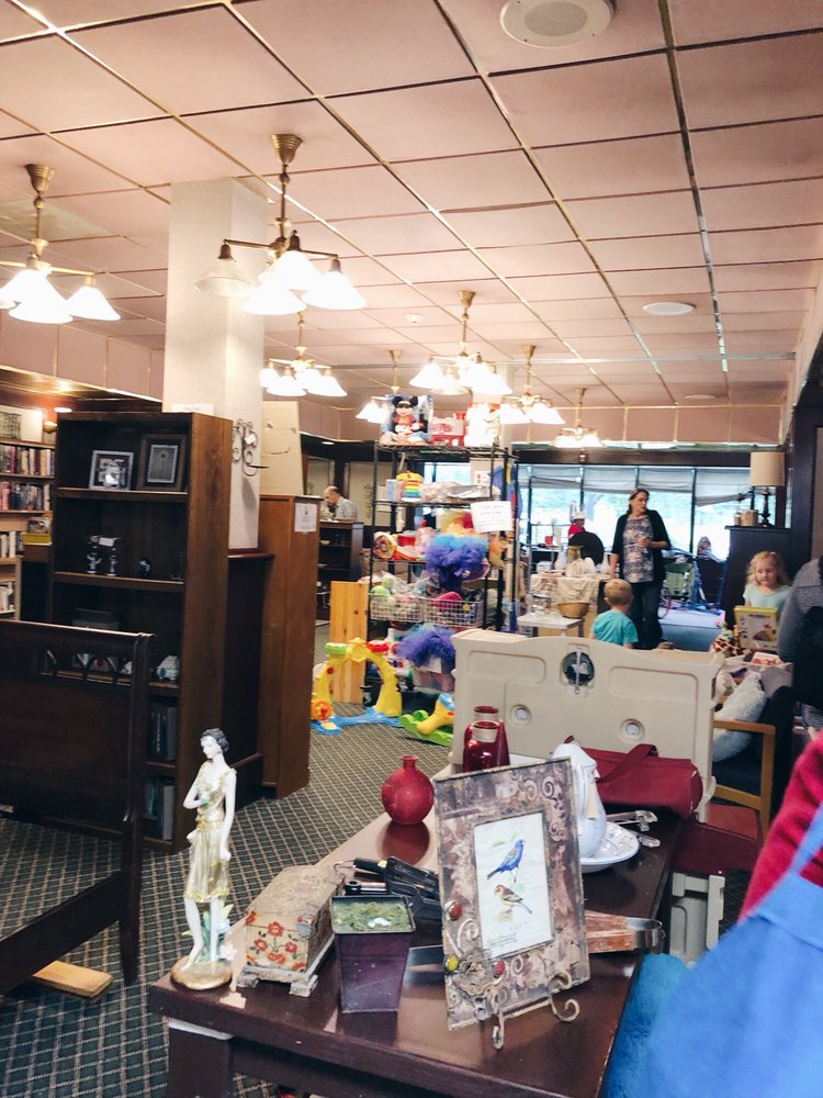 MINUTEMAN THRIFT SHOP - Updated October 2025 - 1811 Grenier, Bedford ...