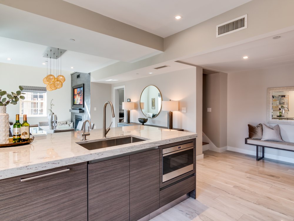 AMANDA ARMSTRONG GROUP - COMPASS - Updated July 2025 - 12 Photos - 35 ...