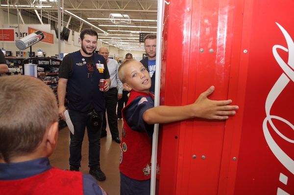 WALMART SUPERCENTER - 12 Photos & 24 Reviews - 196 Shawnee Mall Dr ...