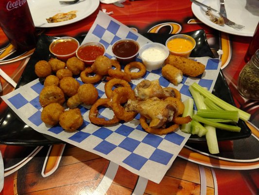 DELTA PIZZA - Updated May 2025 - 17 Photos & 39 Reviews - 533 Main St ...