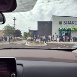 SHAKE SHACK - Updated December 2025 - 88 Photos & 31 Reviews - 911 ...