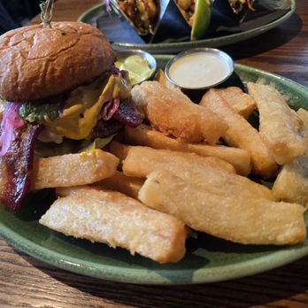 GRACKLE - Updated September 2025 - 151 Photos & 79 Reviews - 11852 Elm ...