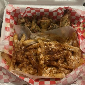 STRIKEOUT WINGZ - Updated January 2026 - 70 Photos & 55 Reviews - 60 ...