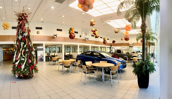 UNIVERSAL NISSAN - Updated January 2026 - 215 Photos & 239 Reviews ...