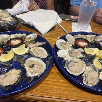 STEAMHOUSE LOUNGE - Updated July 2024 - 1304 Photos & 1049 Reviews ...