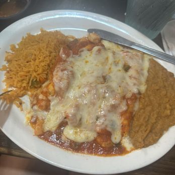 EL REFU - Updated October 2025 - 122 Photos & 93 Reviews - 17111 ...