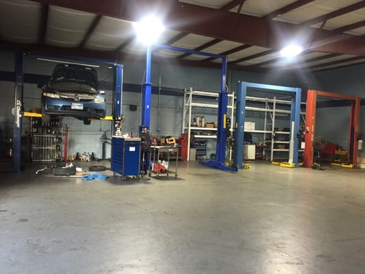 UNIVERSAL AUTO CENTER - Updated November 2025 - 57 Photos & 60 Reviews ...