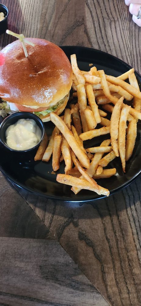 DOUBLE DOWN BAR, GRILL AND CASINO - Updated October 2024 - 11 Photos ...