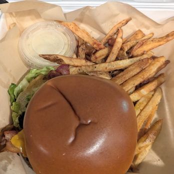 CRAFT 60 TAPHOUSE & GRILL - Updated October 2025 - 191 Photos & 147 ...