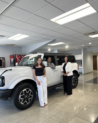 DESTINATION FORD DUMAS - Updated January 2026 - 21 Photos - 1710 S ...