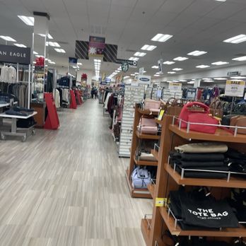 NAVY EXCHANGE - Updated December 2025 - 28 Photos & 20 Reviews - 5600 W ...