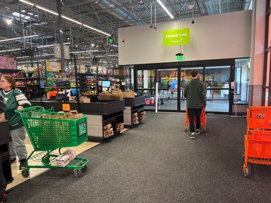 AMAZON FRESH - 39 Photos & 23 Reviews - 2924 Springfield Rd, Broomall ...