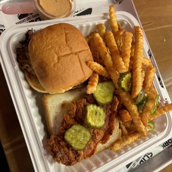 NEW YORK SLIDERS - Updated September 2025 - 2880 Queen Street E ...