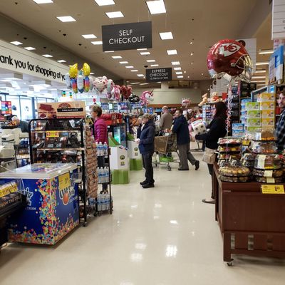 SAFEWAY - Updated June 2025 - 19 Photos & 55 Reviews - 4700 Yelm Hwy SE ...