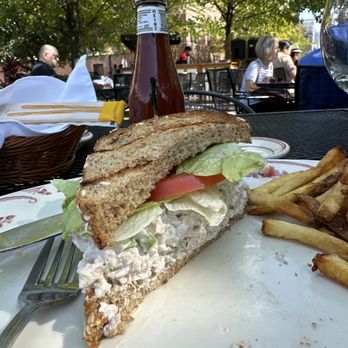 ERIE CAFE - 186 Photos & 389 Reviews - 536 W Erie St, Chicago, Illinois ...