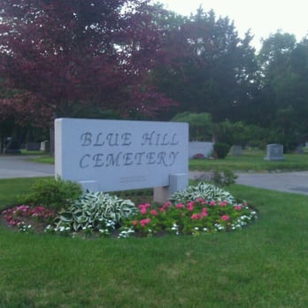 BLUE HILL CEMETERY - Updated October 2025 - 19 Photos - 700 W St ...