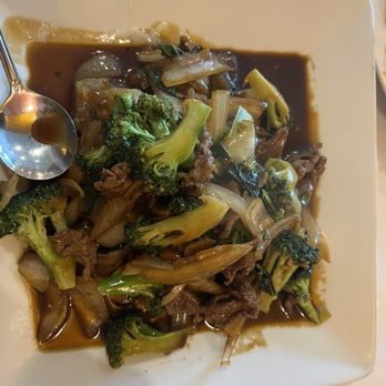 MONTRI THAI - Updated December 2025 - 236 Photos & 321 Reviews - 2S535 ...