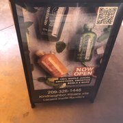 KIND NEIGHBOR JUICE BAR - TEMP. CLOSED - 24 Photos & 13 Reviews - Juice ...