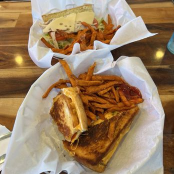 SKIP’S KITCHEN - Updated October 2024 - 872 Photos & 1938 Reviews ...