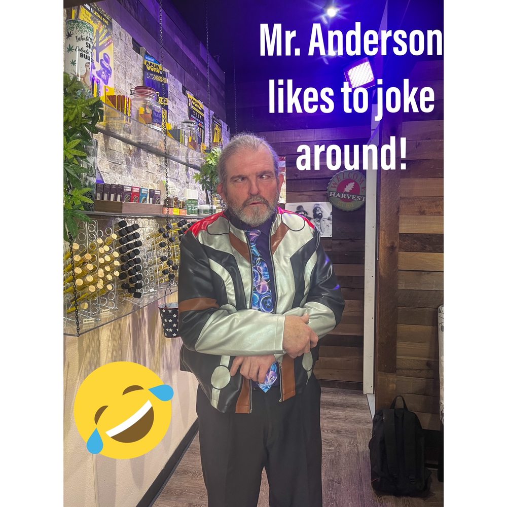 CBD AMERICAN SHAMAN AT 249 & LOUETTA - Updated May 2025 - 31 Photos ...