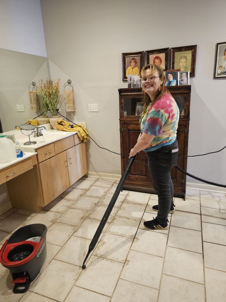 SHAKE THE HOUSE - Updated January 2026 - Request a Quote - 12 Photos ...