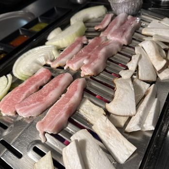 MOOHAN KOREAN BBQ - Updated April 2025 - 754 Photos & 617 Reviews ...