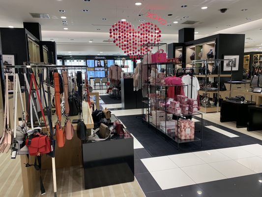 BLOOMINGDALE’S - 44 Photos & 54 Reviews - 1200 Morris Tpke, Short Hills ...