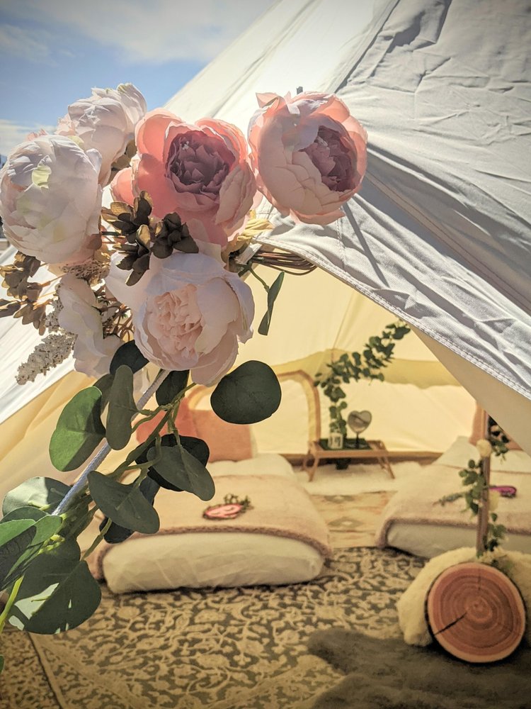 MOONLIT MEMORIES, SLEEPOVER & GLAMPING RENTALS - 14 Photos - Colorado ...