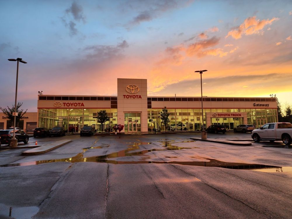 GATEWAY TOYOTA - Updated December 2025 - 52 Photos & 61 Reviews - 2020 ...