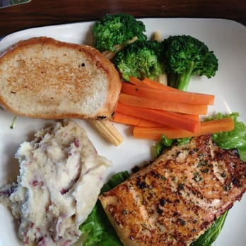 FARGOS - Updated January 2026 - 98 Photos & 47 Reviews - 4976-98 Avenue ...