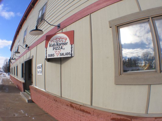 KIDS KORNER PIZZA - Updated August 2024 - 40 Photos & 17 Reviews - 400 ...