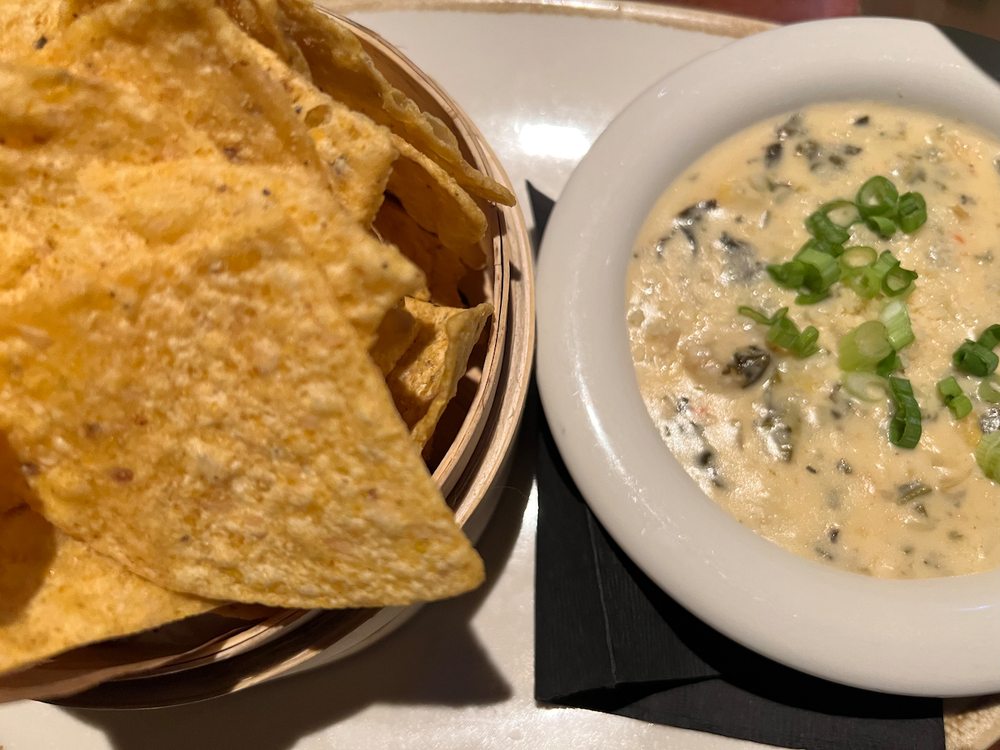 THE LANSDOWNE PUB - 138 Photos & 419 Reviews - 9 Lansdowne St, Boston ...