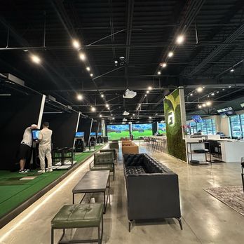 FLOGOLF LOUNGE - Updated January 2025 - 880 Broadway, Saugus ...