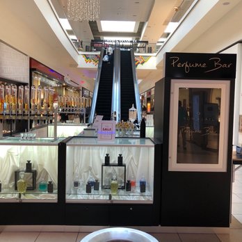YOM AND LAYL PERFUME BAR - Updated November 2024 - 5220 Fashion Outlets ...
