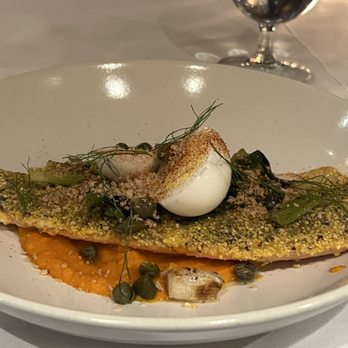 THE MAPLE LEAF - Updated August 2024 - 585 Photos & 392 Reviews - 137 ...